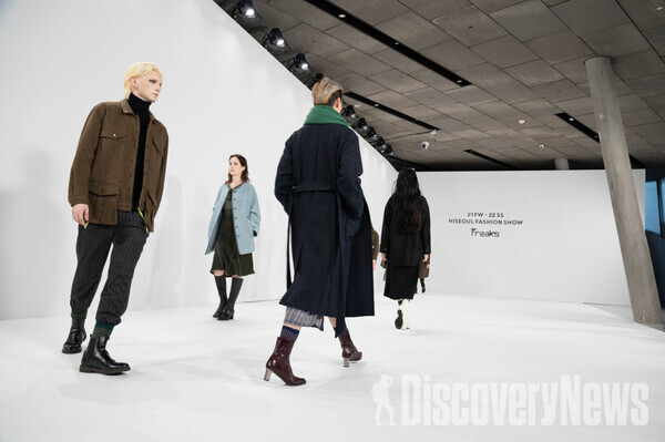 SBA(서울산업진흥원), 21FW-22SS 하이서울패션쇼 디지털 런웨이 공개 해