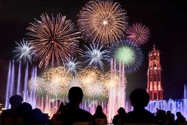 [하우스텐보스] 규슈 제일 불꽃축제.. 일본과 해외 불꽃 장인들이 함께하는 합동 불꽃놀이 개최
